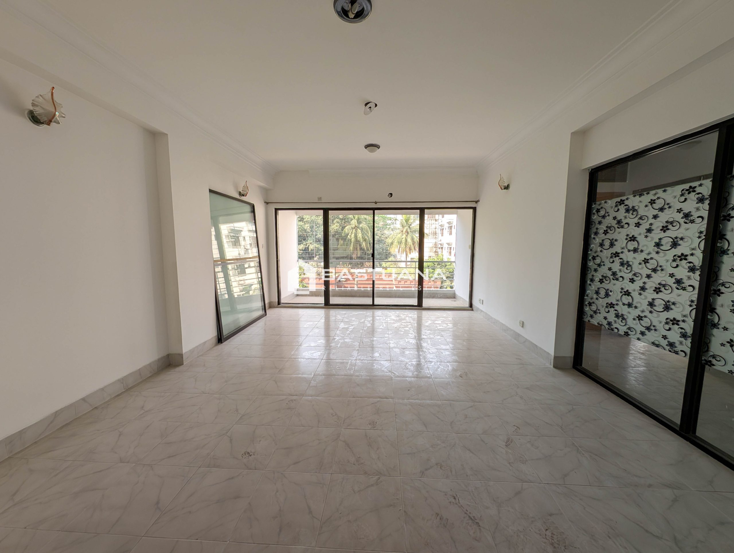 Ready Apartment in Gulshan 1 - Bastuana